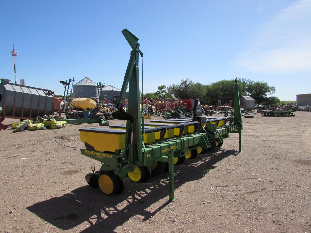 Maquinaria Agrícola Thiessen - Venta de Maquinaria Agricola