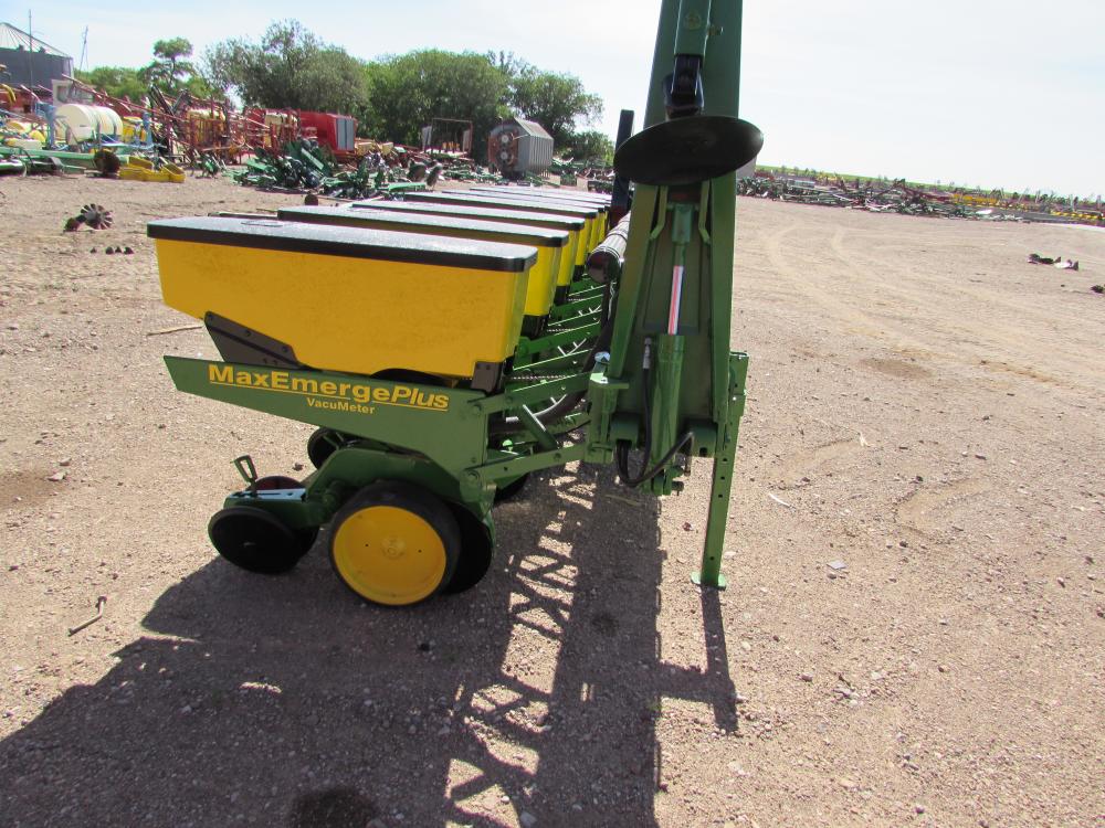 Maquinaria Agrícola Thiessen - Venta de Maquinaria Agricola